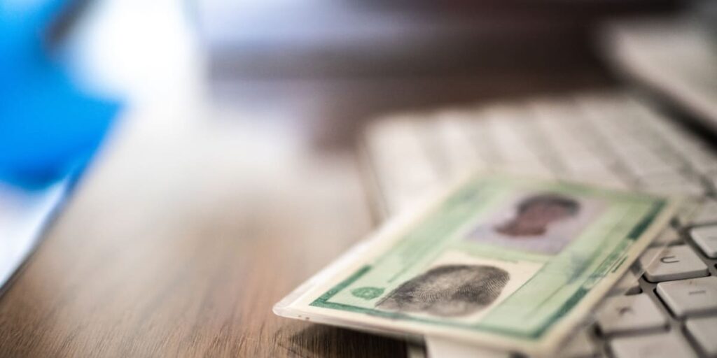 Órgão Expedidor ou Emissor? Diferenças e Como Identificar? - CashMe